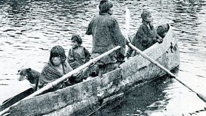 Los chonos - Huellas.CL